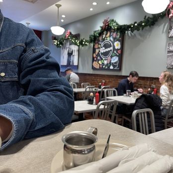 THE PARAMOUNT - Updated May 2024 - 1100 Photos & 1740 Reviews - 44 ...