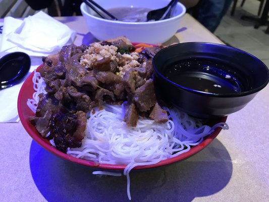 GINGER RESTAURANT - 82 Photos & 146 Reviews - 212 Queen Street W ...