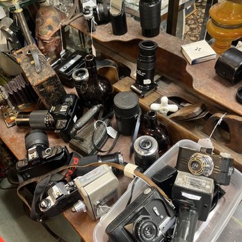 CAMBRIDGE ANTIQUE MARKET - Updated September 2024 - 70 Photos & 157 ...