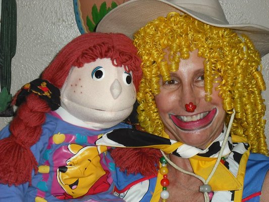 DAISY THE CLOWN & VENTRILOQUIST - Updated December 2025 - 5529 ...