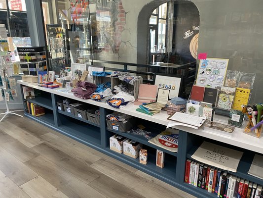 RUBY’S BOOKS - 21 Photos - Bookstores - 724 Sutter St, Folsom, CA ...