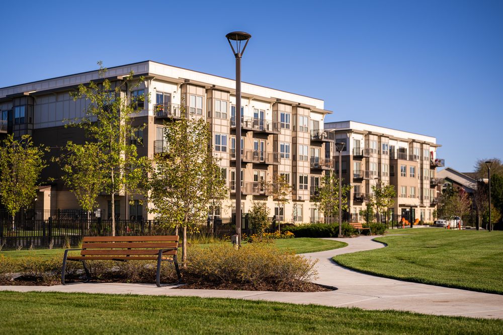 THE QUIN - Updated September 2025 - 23 Photos - 2450 Plum Grove Rd ...