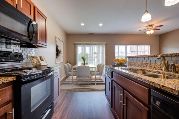 PRESERVE AT AUTUMN RIDGE TOWNHOMES - Updated July 2025 - 39 Photos & 14 ...