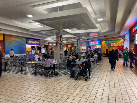 ROGUE VALLEY MALL - 40 Photos & 47 Reviews - 1600 N Riverside Ave ...
