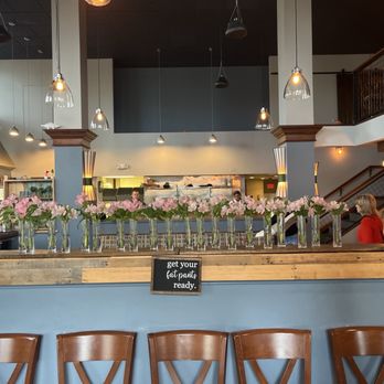 POSTERO - Updated August 2025 - 368 Photos & 334 Reviews - 401 N Main ...