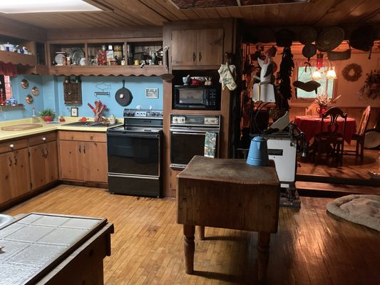 ENCHANTED LOON INN - Updated October 2025 - 70 Photos & 12 Reviews ...