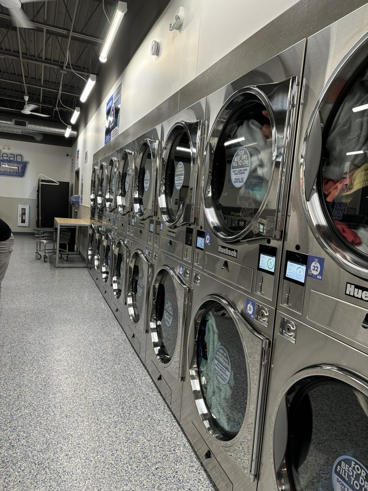 CLEAN LAUNDRY - Updated October 2025 - 13 Photos - 9200 W 87th St ...