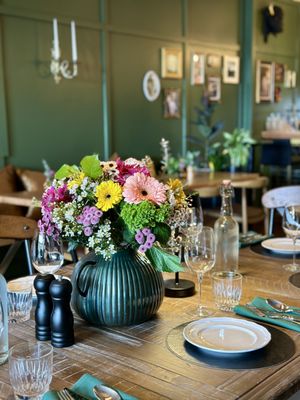 BAR CAPRI - Updated December 2025 - 88 Photos & 48 Reviews - 1730 E ...