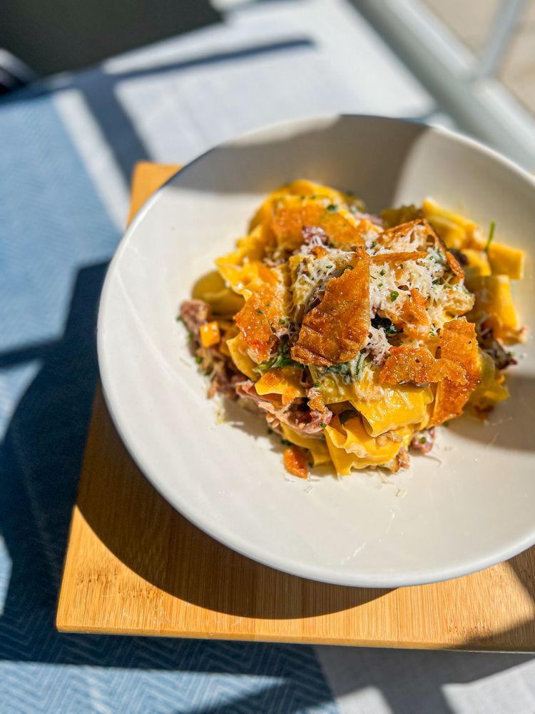 ARMOUR HOUSE - Updated January 2025 - 67 Photos & 18 Reviews - 2309 1st ...