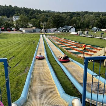 SKI WARD - Updated January 2026 - 21 Photos & 81 Reviews - 1000 Main St ...