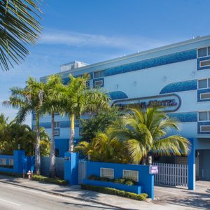 NEXX MOTEL - Updated October 2025 - 25 Photos - 699 E Okeechobee Rd ...