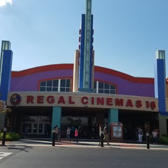 REGAL THE LOOP - Updated June 2024 - 128 Photos & 112 Reviews - 3232 N ...