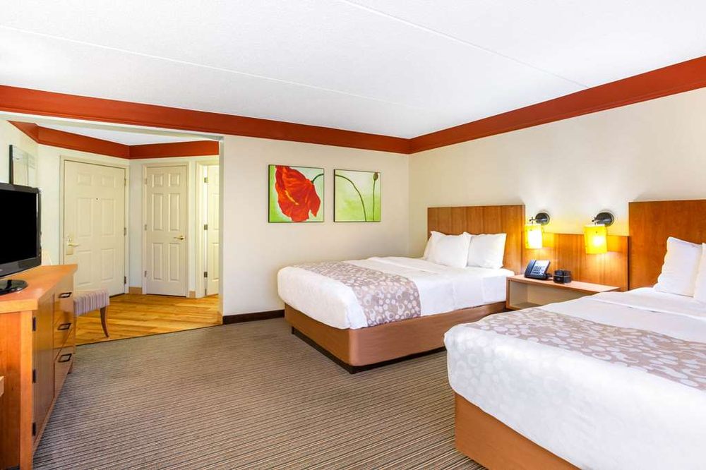 LA QUINTA BY WYNDHAM RALEIGH CARY - Updated March 2025 - 100 Photos ...