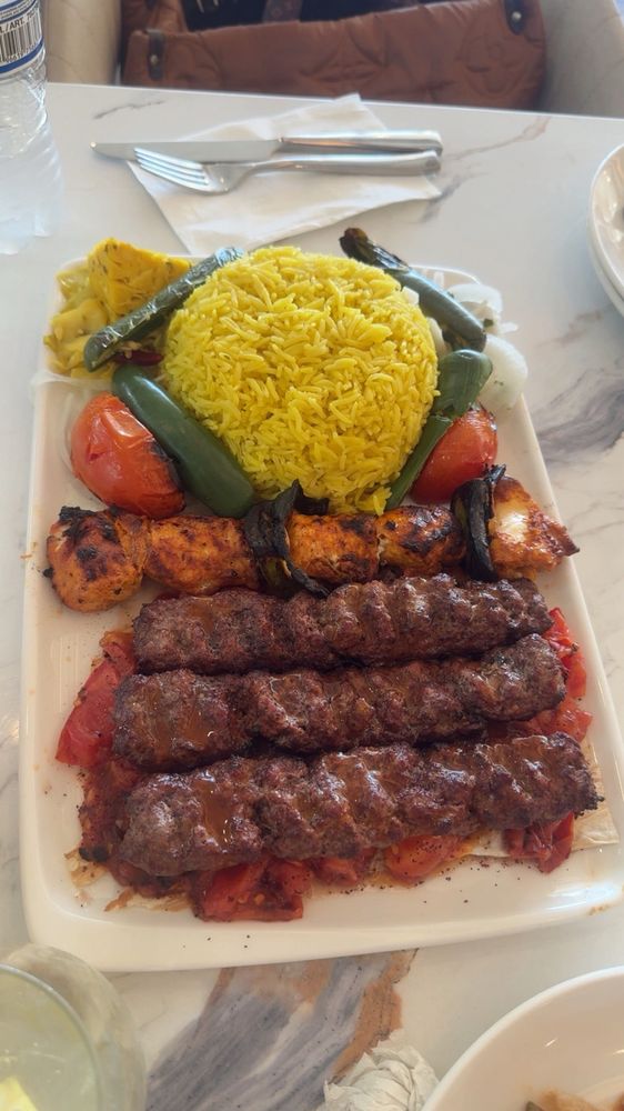 AL AWAEL RESTAURANT - Updated September 2025 - 47 Photos & 46 Reviews ...