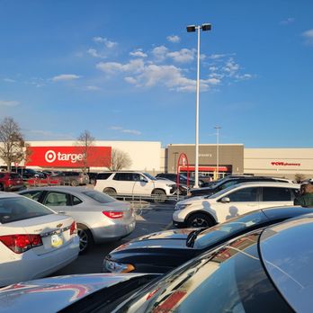 TARGET - Updated December 2025 - 22 Photos & 18 Reviews - 2135 SE ...
