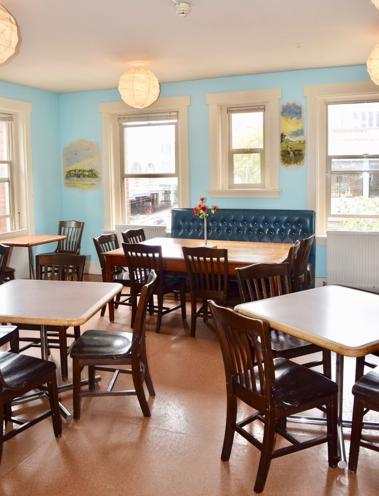 GREEN TORTOISE HOSTEL - Updated October 2025 - 166 Photos & 272 Reviews ...