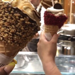 VENCHI - 132 Photos & 87 Reviews - Via Della Croce 25, Roma, Italy ...