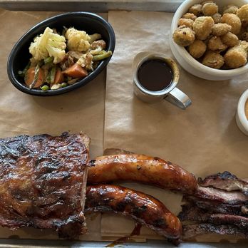 LUCILLE’S SMOKEHOUSE BAR-B-QUE - Updated September 2024 - 1626 Photos ...