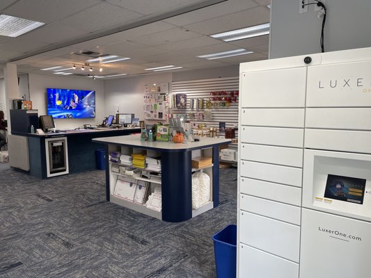 THE MAIL HUB - Updated December 2025 - 39 Reviews - 1420 NW Gilman Blvd ...