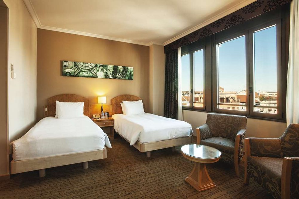 HILTON MILANO - Updated October 2024 - 166 Photos & 41 Reviews - Via ...