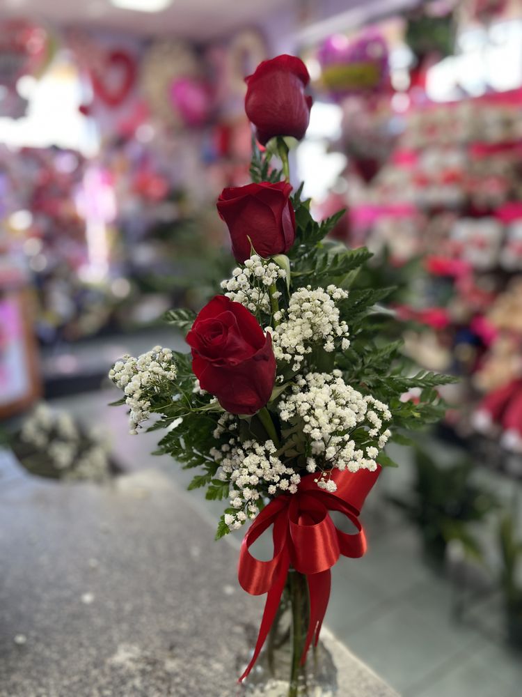 CRYSTAL FLOWER SHOP - Updated December 2025 - 26 Photos & 74 Reviews ...