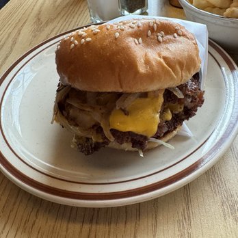 CLASS CLOWN HAMBURGERS - Updated October 2024 - 23 Photos & 21 Reviews ...