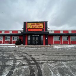 WINGNUTZ BUFFALO - Updated July 2025 - 68 Photos & 32 Reviews - 4600 ...