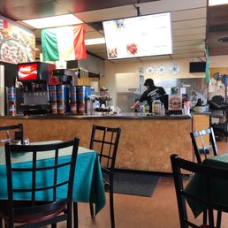 GARIBALDI’S PIZZA - Updated June 2025 - 56 Photos & 77 Reviews - 3530 ...