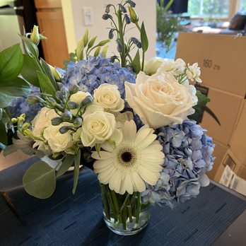 THE BOTHELL FLORIST - Updated October 2024 - 89 Photos & 98 Reviews ...