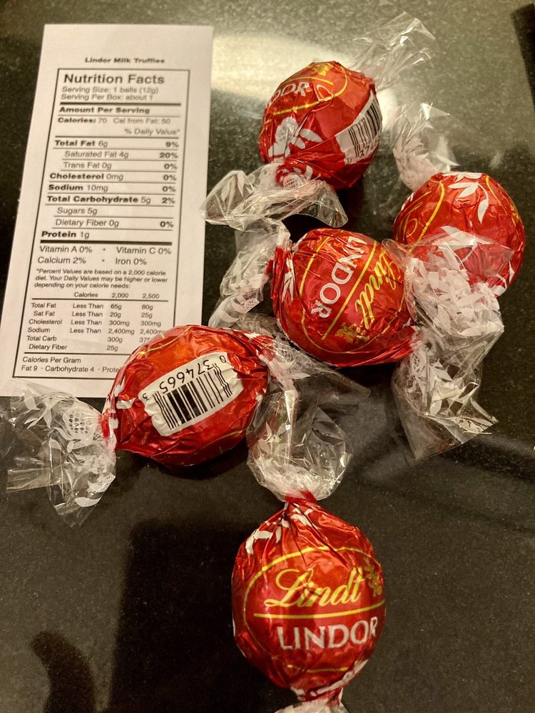 LINDT CHOCOLATE SHOP - Updated August 2024 - 20 Photos & 25 Reviews ...