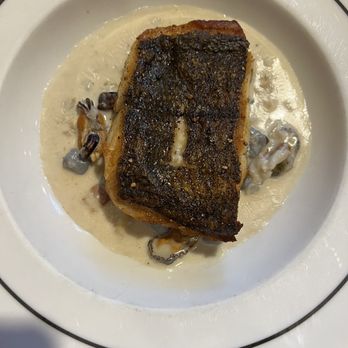 ROWDY HALL - Updated December 2024 - 116 Photos & 233 Reviews - 177 ...