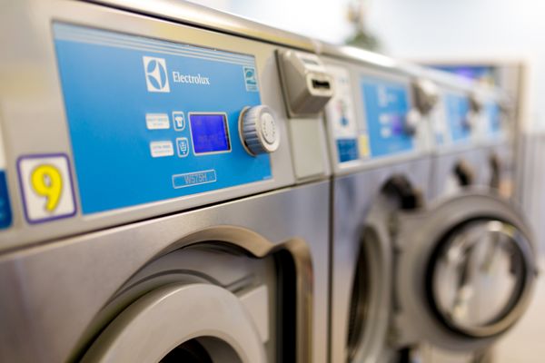 MAGIC LAUNDRY - Updated October 2025 - 87 Photos & 73 Reviews - 14405 ...