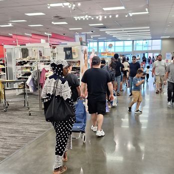 TARGET - Updated September 2025 - 114 Photos & 130 Reviews - 700 ...