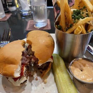 RED COW ROCHESTER - 44 Photos & 33 Reviews - 217 14th Ave SW, Rochester ...