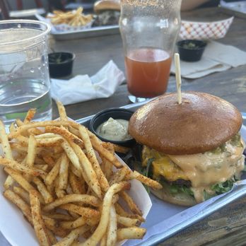 ROYCE - Updated July 2025 - 396 Photos & 276 Reviews - 115 Ridge St ...