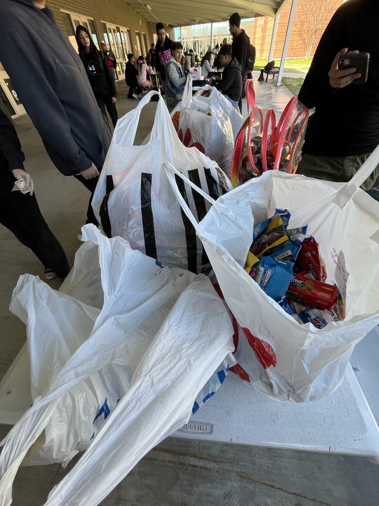 BUSCCHICHIS SNACK SHACK - Updated January 2025 - 1315 Dumble St ...