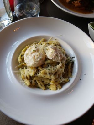 KB - Updated July 2024 - 146 Photos & 105 Reviews - 120 Brock Street N ...