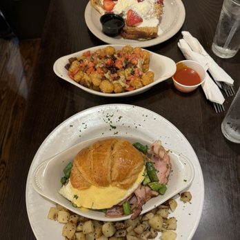 BREAD WINNERS CAFE & BAKERY - UPTOWN DALLAS - Updated February 2025 ...