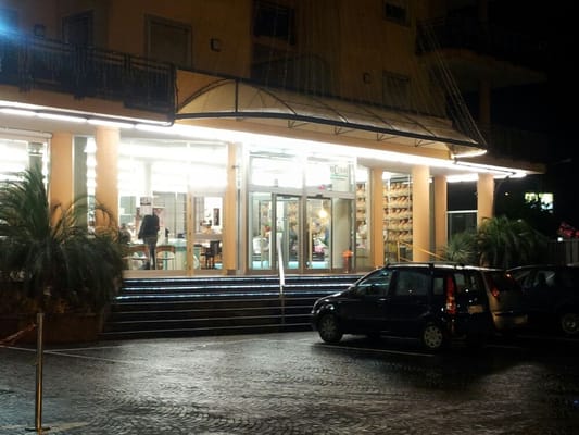 CASEIFICIO DELLE ROSE - Corso Italia 27, Cardito, Napoli, Italy ...