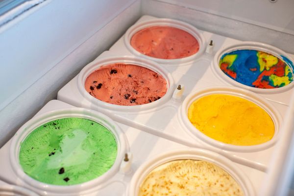 DOCKSIDE ICE CREAM - Updated August 2025 - 8401 100th Ave, Canadian ...