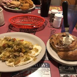 PUFFERBELLY RESTAURANT - 98 Photos & 140 Reviews - 337 S 1st St, Grand ...