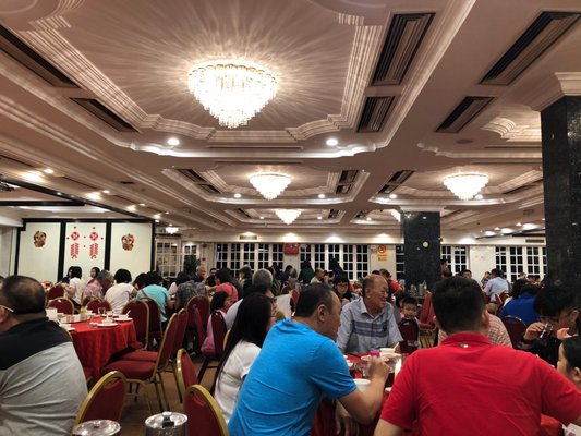 PUSING PUBLIC SEAFOOD RESTAURANT - Updated October 2024 - 18 Photos ...