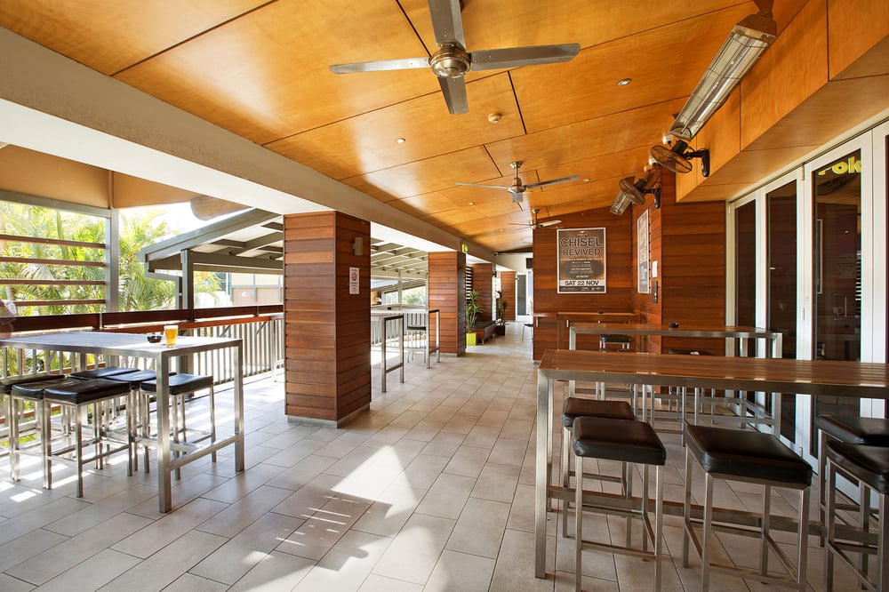 HINTERLAND HOTEL - Updated April 2025 - 53 Station St, Nerang ...