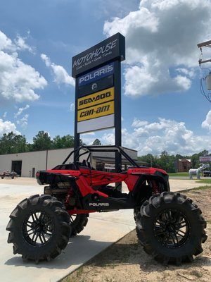 MOTOHOUSE - Updated January 2026 - 11 Photos & 10 Reviews - 426 ...