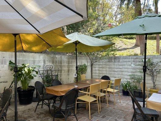 YELLOW VASE - Updated September 2025 - 541 Photos & 307 Reviews - 51 ...