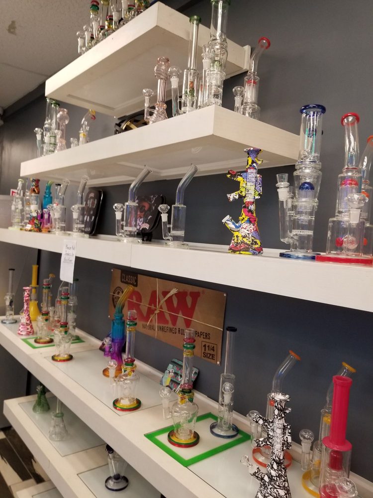 CANNABASKA - Updated May 2025 - 29 Photos & 26 Reviews - 521 W Tudor Rd ...