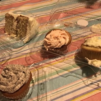 CUPCAKE JUNKIE - Updated December 2025 - 438 Photos & 66 Reviews ...