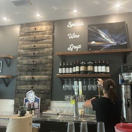 RESERVOIR - Updated October 2025 - 49 Photos & 27 Reviews - 524 N Hayne ...