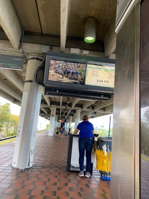 DADELAND STATION - 24 Photos & 40 Reviews - 8328 South Dixie Hwy, Miami ...