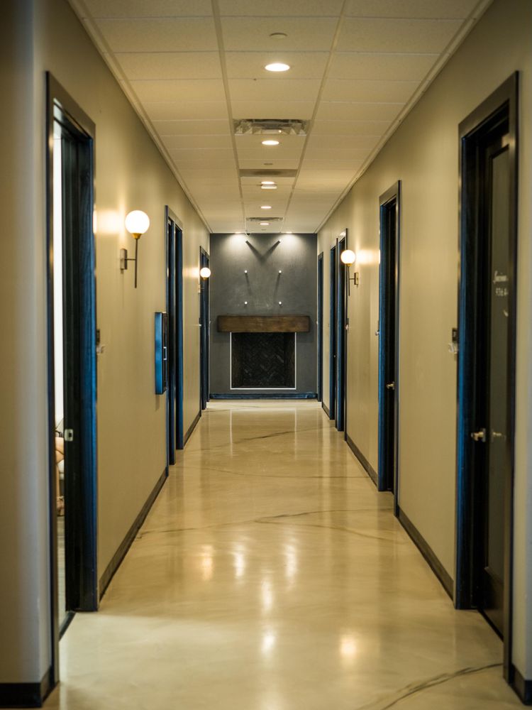 DAISIE DE BEAUTE - Updated October 2025 - 25 Photos - 6603 Spring ...